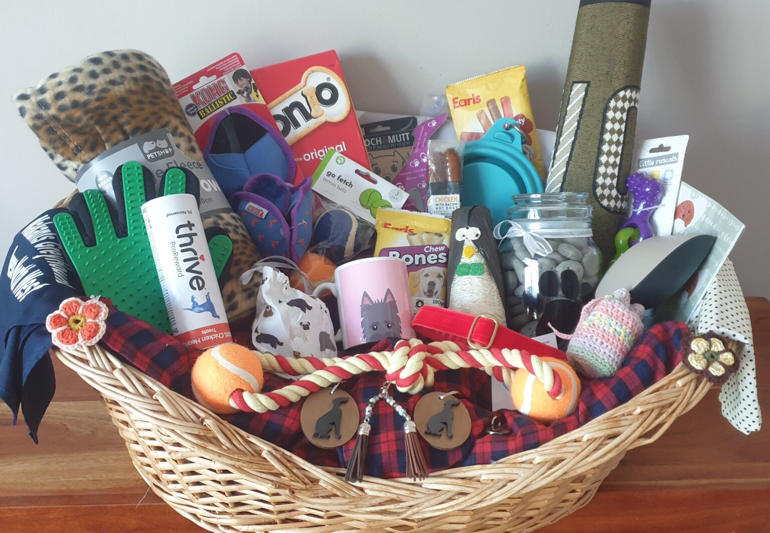 *ADVANCE NOTICE - PAMPER HAMPER RAFFLE FOR YOUR DOG* - Makants ...